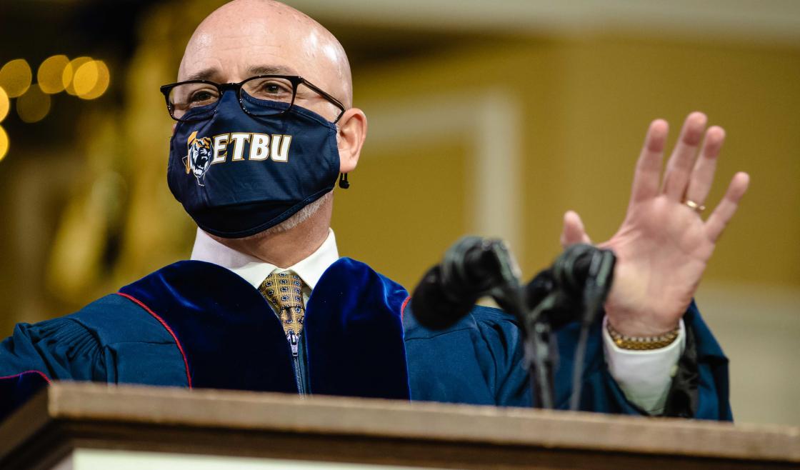 ETBU CELEBRATES FALL 2020 GRADUATES AT COMMENCEMENT SERVICES | East ...