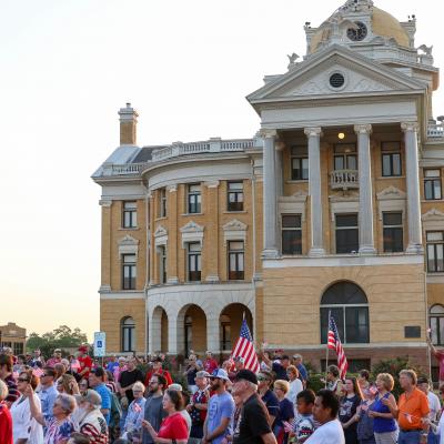 Thrive in Christian Community | East Texas Baptist University